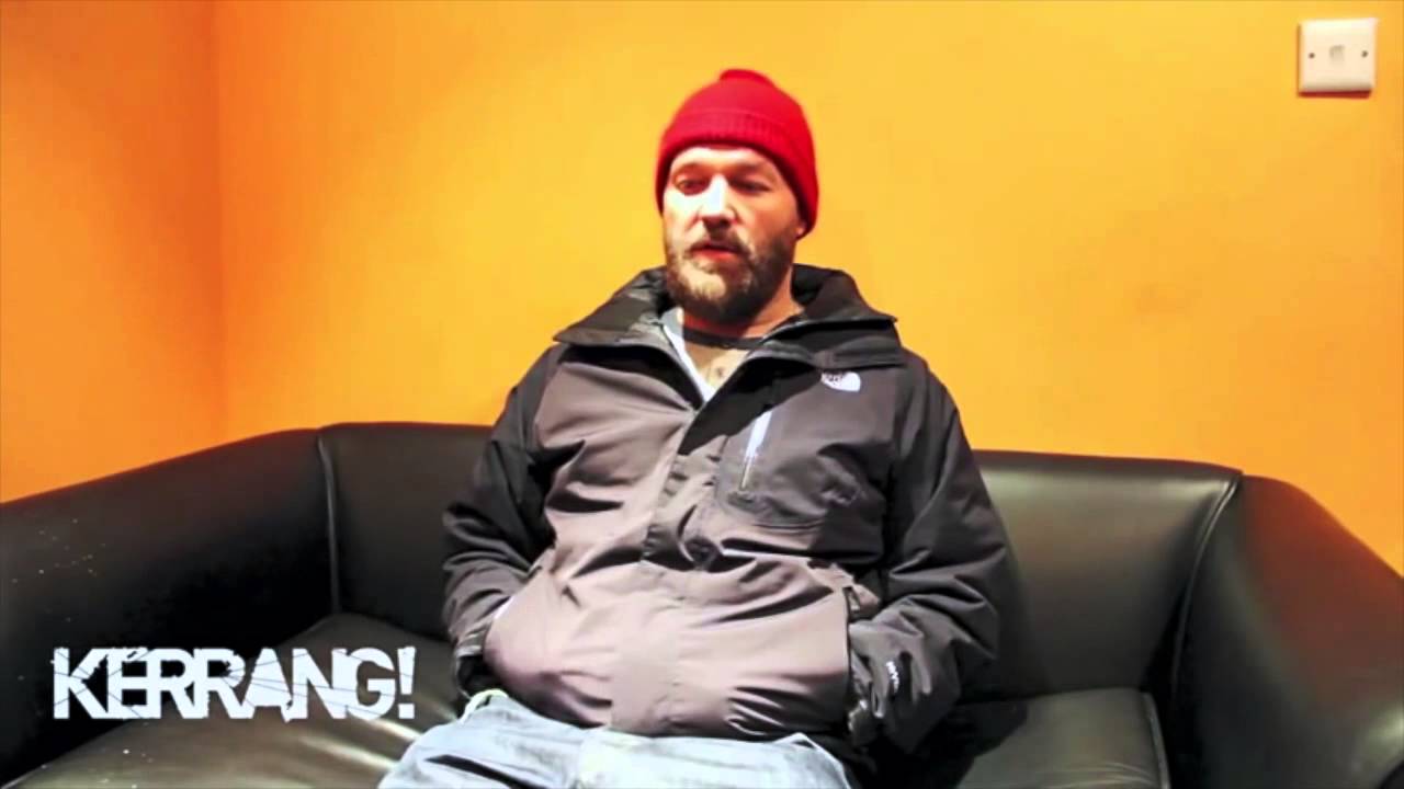 Limp Bizkit - Fred Durst and Valentine's Day (Kerrang Tour 2014 ...