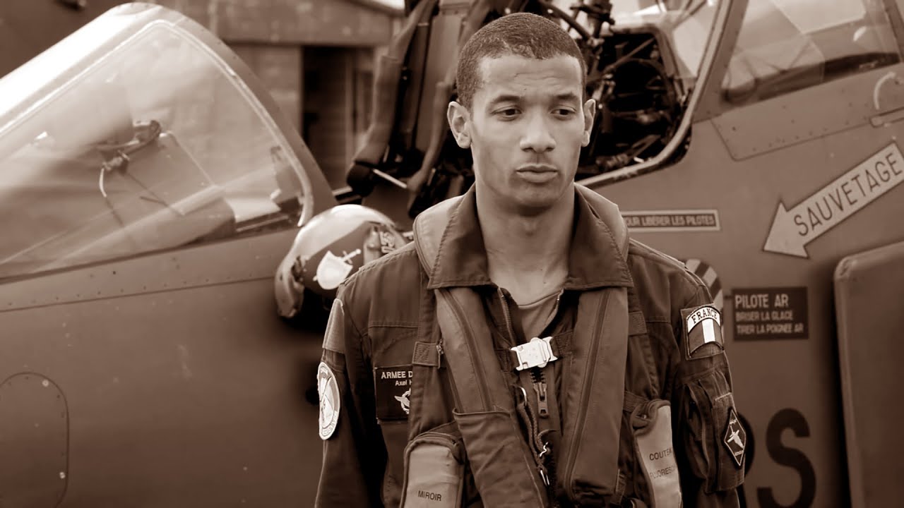 [Portrait] Officier pilote de chasse - YouTube