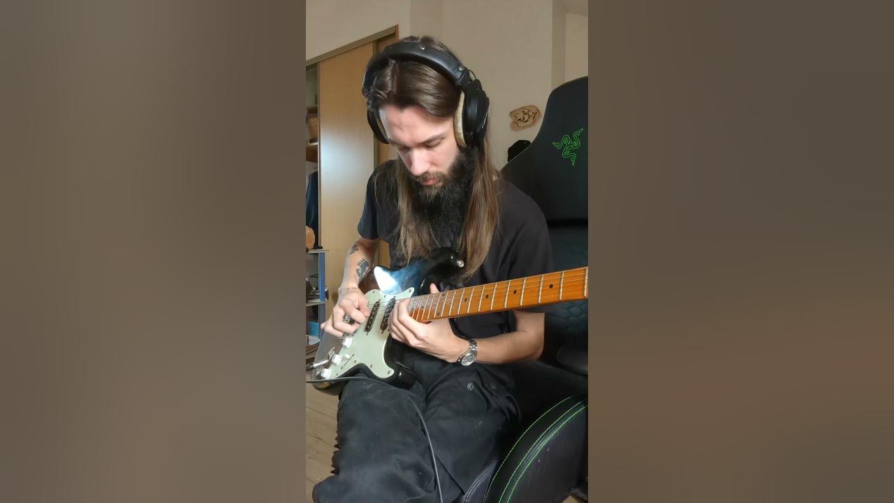 Easiest Tim Henson riff ? - YouTube