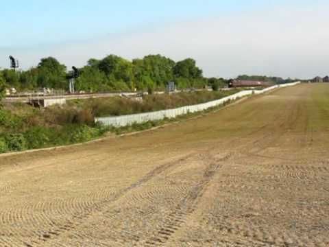 1Z49 37516 & 37706 pass Basingstoke Battledown Flyover 10:16 26/9/09 ...
