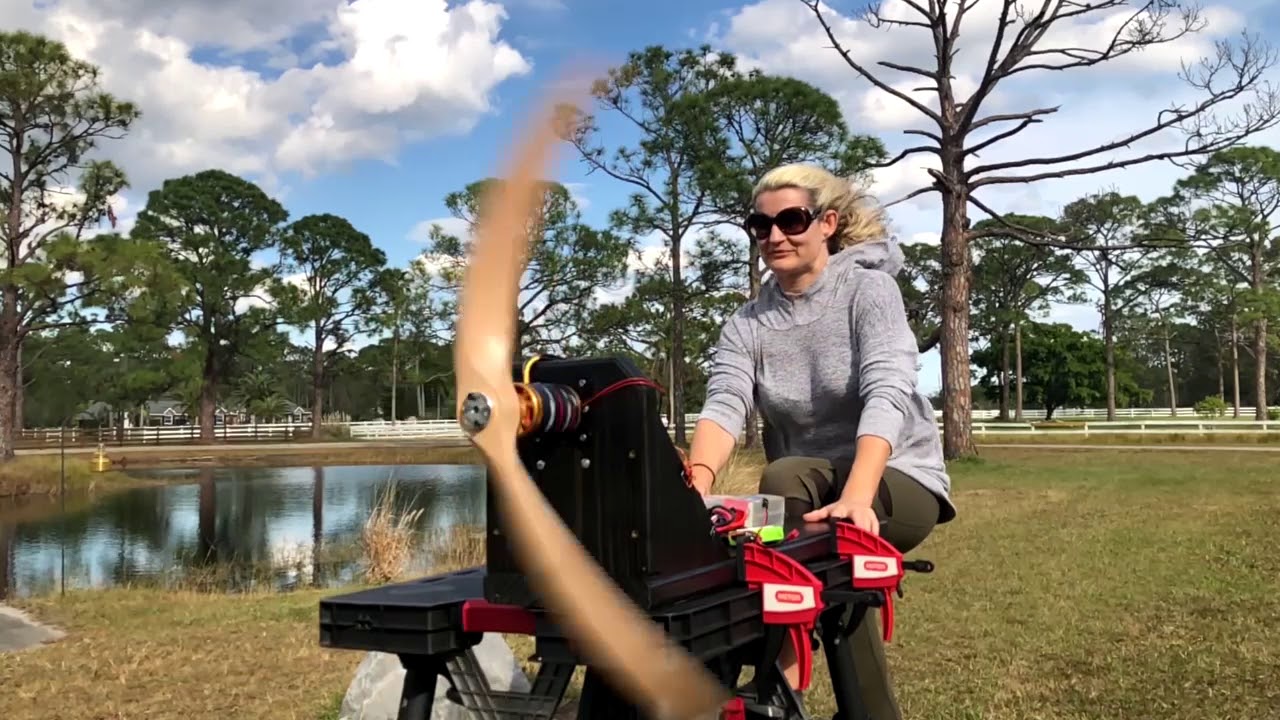 Note to Santa - No Reindeer Needed (AXi Motor Testing) - YouTube