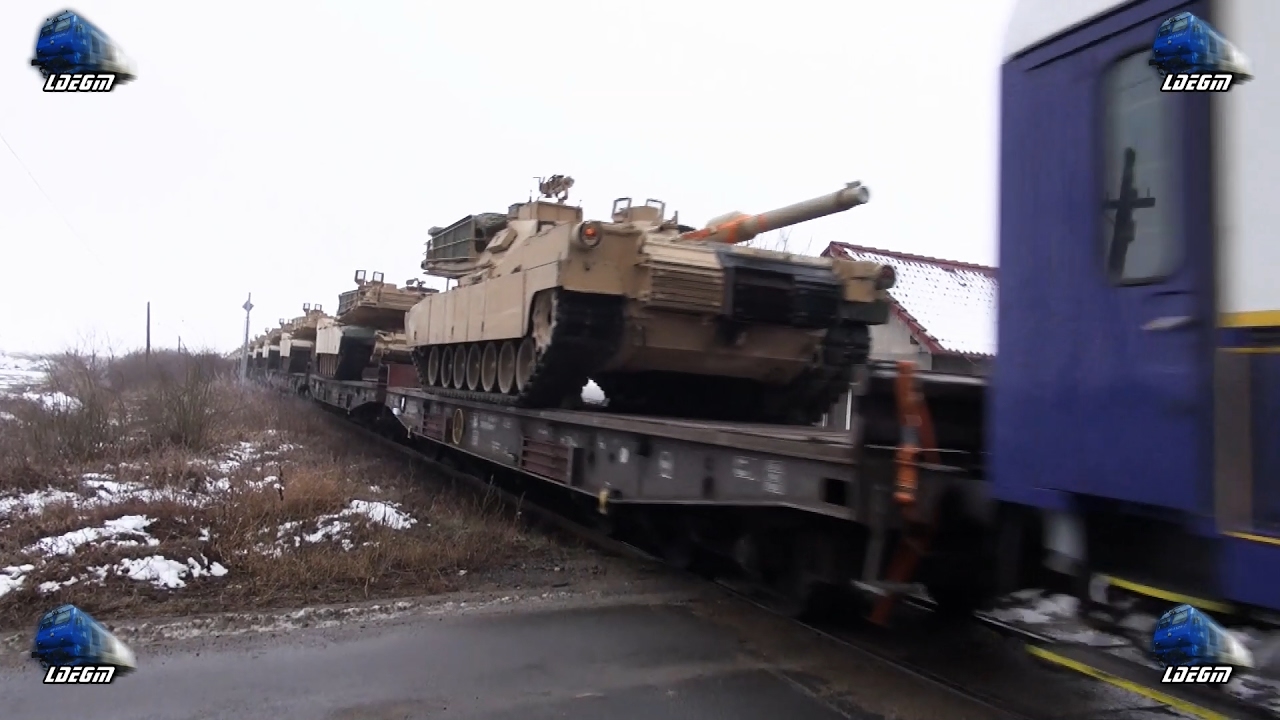 Tren Militar cu Tancuri Americane/Military Train with American Tanks in ...