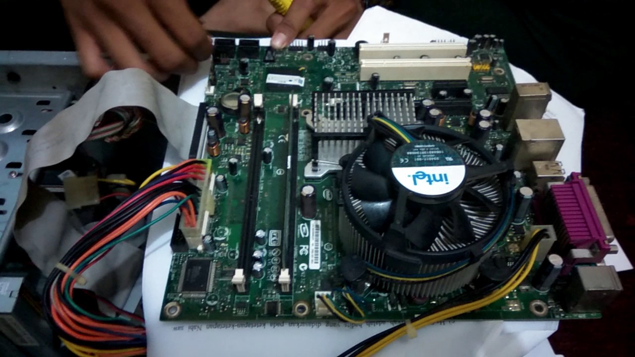 Cara menghidupkan CPU tanpa tombol power - YouTube