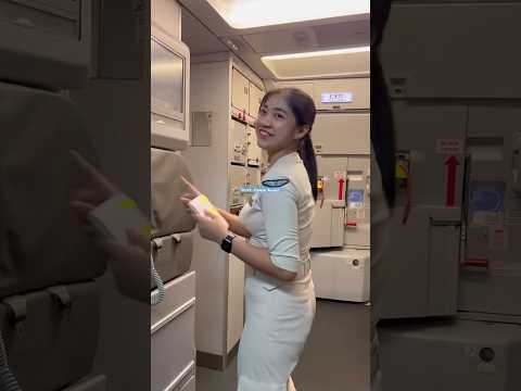 Ngintip Pramugari Cantik Super Air Jet Pesawat Air ... #pramugarisuperairjet #cantik #airhostess