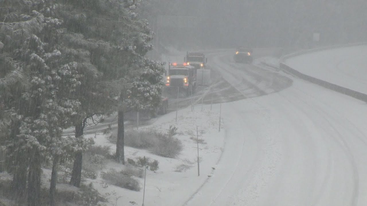 VIDEO | Winter storm in California impacts drivers in Sacramento - YouTube
