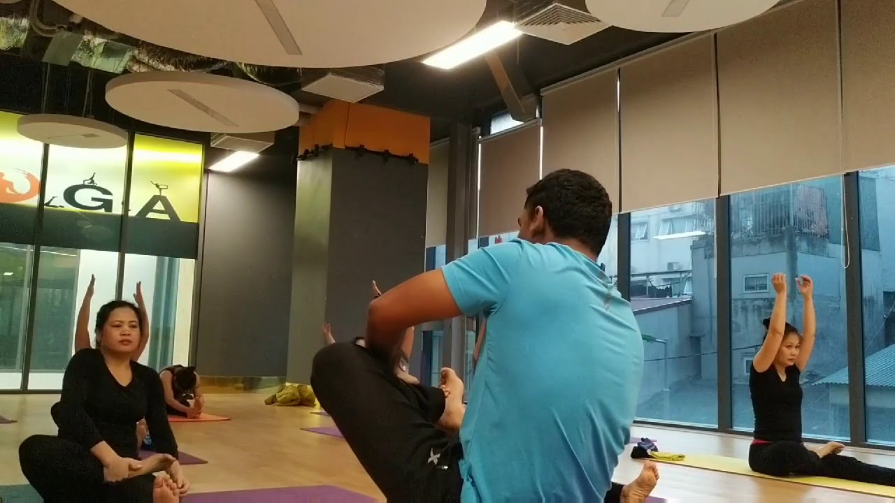 Morning straching yoga part 1 - YouTube