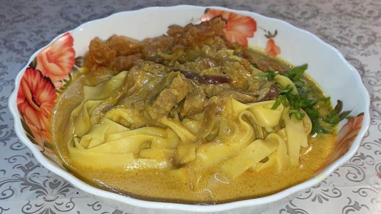BURMESE COCONUT MILK NODDLES | MADE BY THE BEST | MY MOTHER ! ( Cooking ...