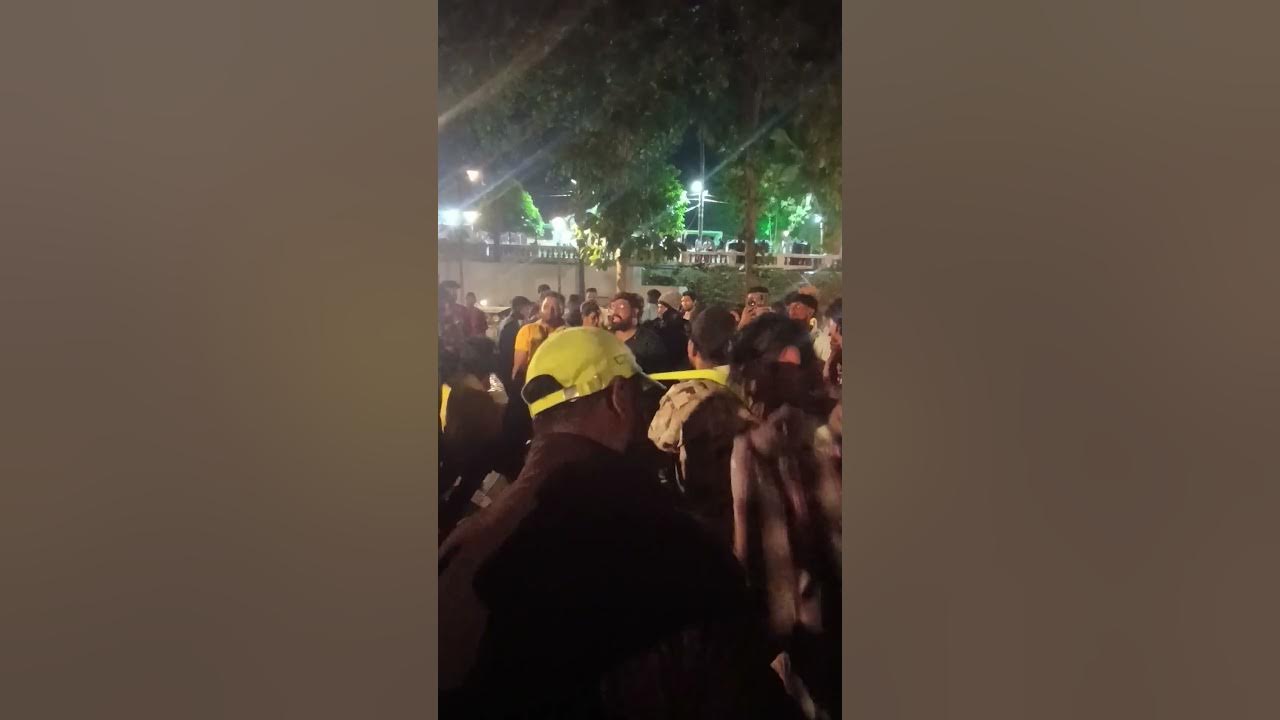 Tvm night songs ️ ️#youtubeshorts #trivandrumvibes #trivandrum #songs#friends #mohanlal#newyear ...