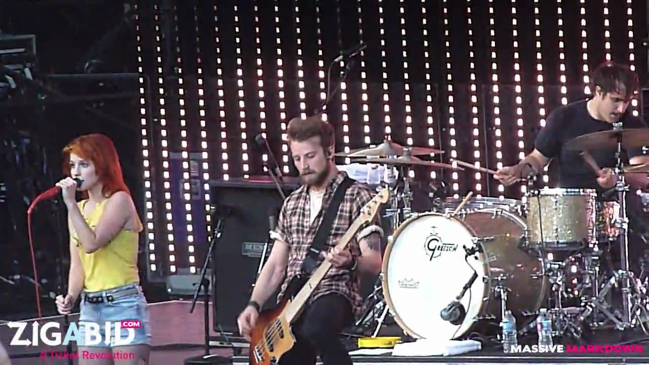 PARAMORE - Decode (LIVE) HD - YouTube
