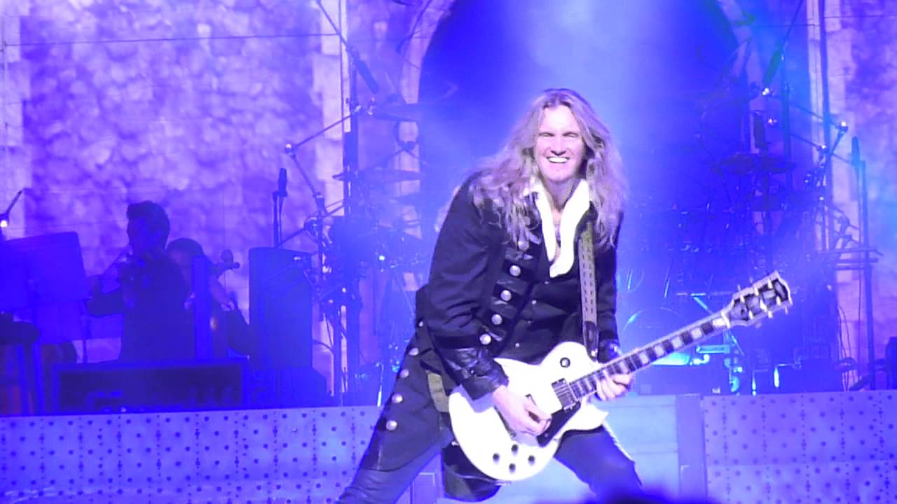 Trans-Siberian Orchestra "Faith Noel" 11-21-2013 Raleigh - YouTube