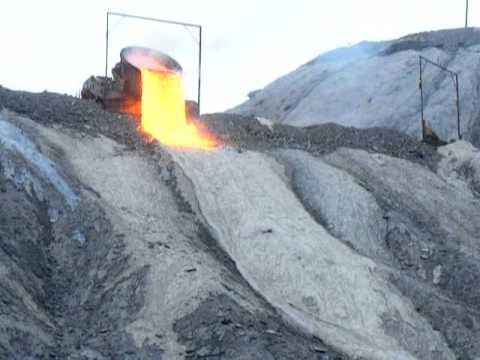 Dumping a Slag Pot - YouTube