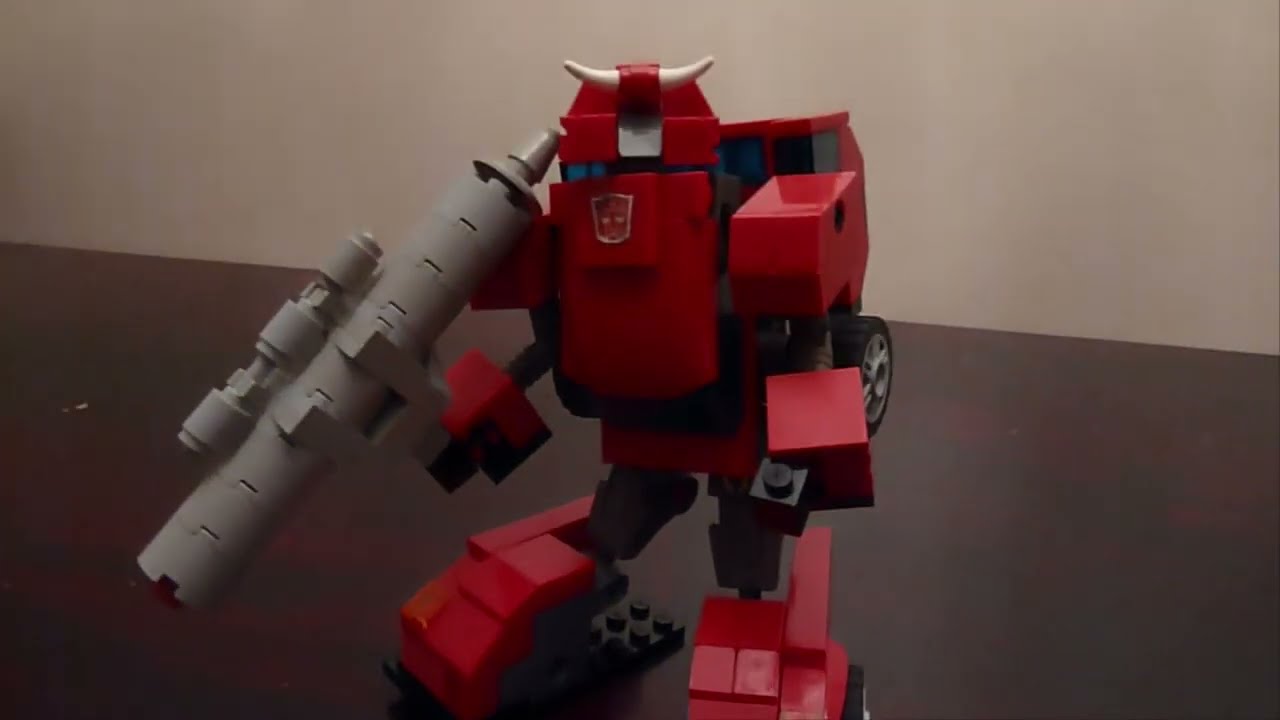 CLIFFJUMPER, a Lego Transformer Creation - YouTube