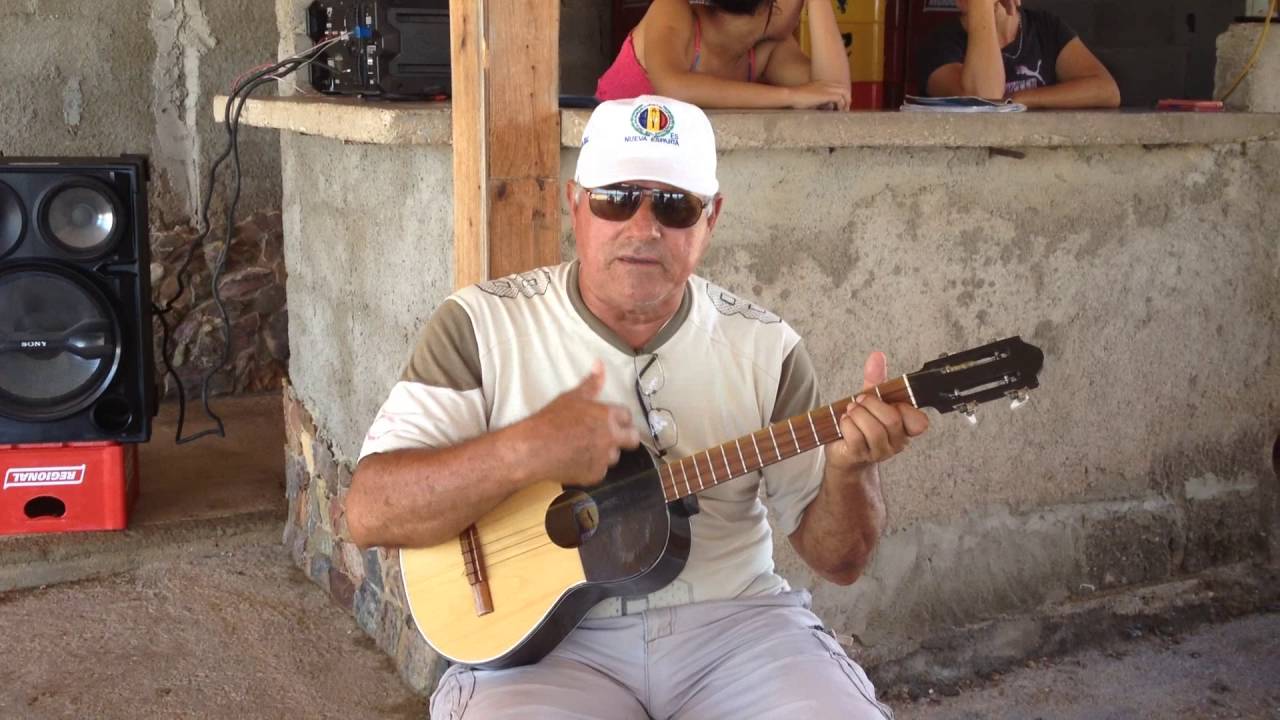 Heriberto Rodriguez, Cuenta y canta desde Salazar, Edo. Sucre - YouTube