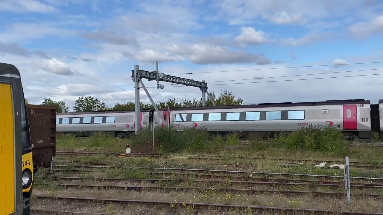 Didcot station and railway centre 28,09,20 rail grinder DR79263 DR79273 ...