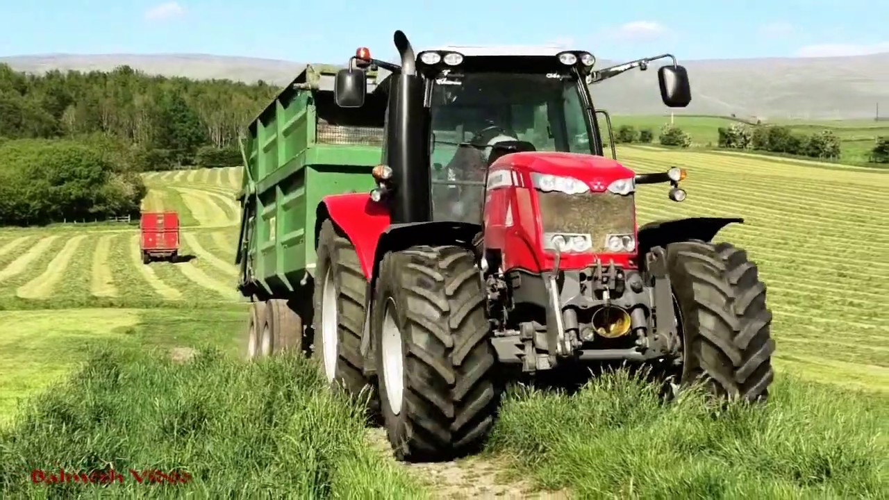 Silage '20 - Claas Jaguar 890 Chasing the Rake! - YouTube