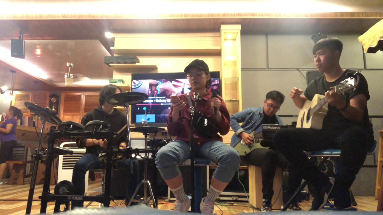AIR DAN API - NAIF ( EMBLUES BAND LIVE) - YouTube