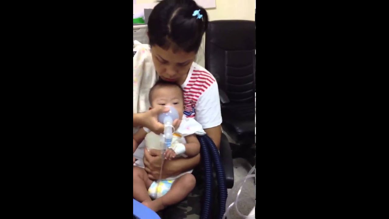 Vest therapy and PEP mask - YouTube