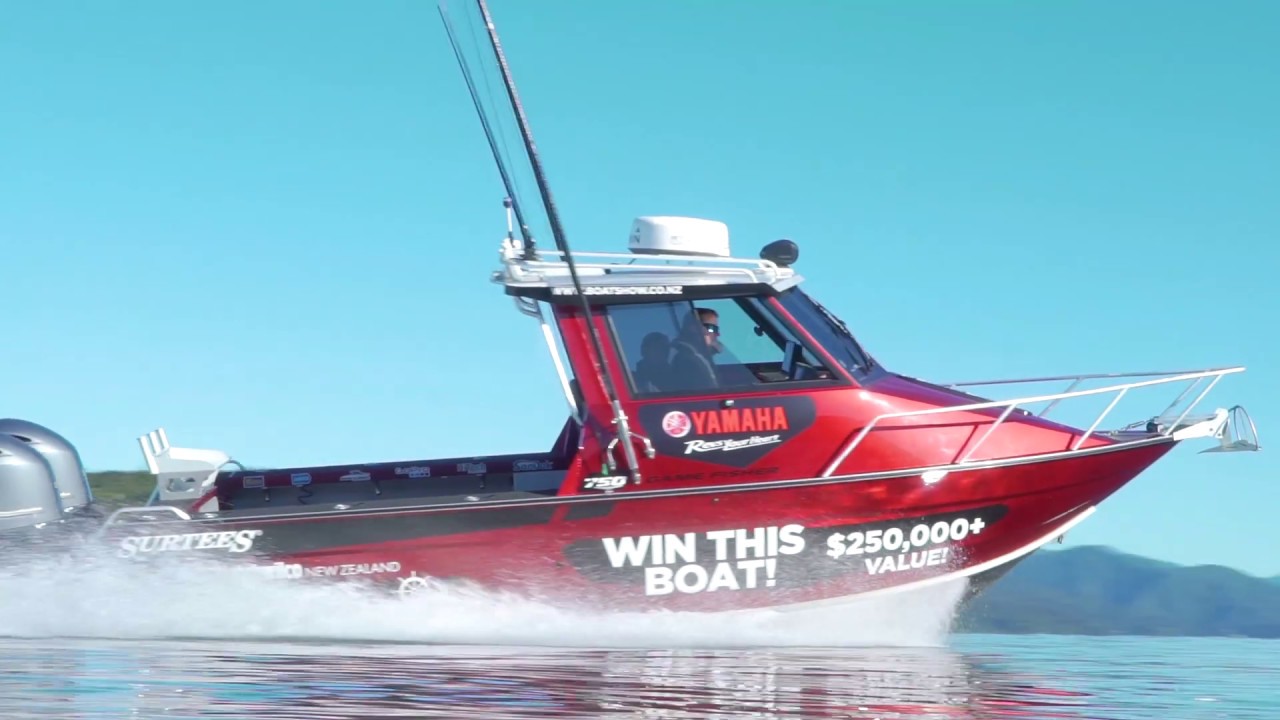 The $250,000 Boat Show Prize Boat Delivery - YouTube