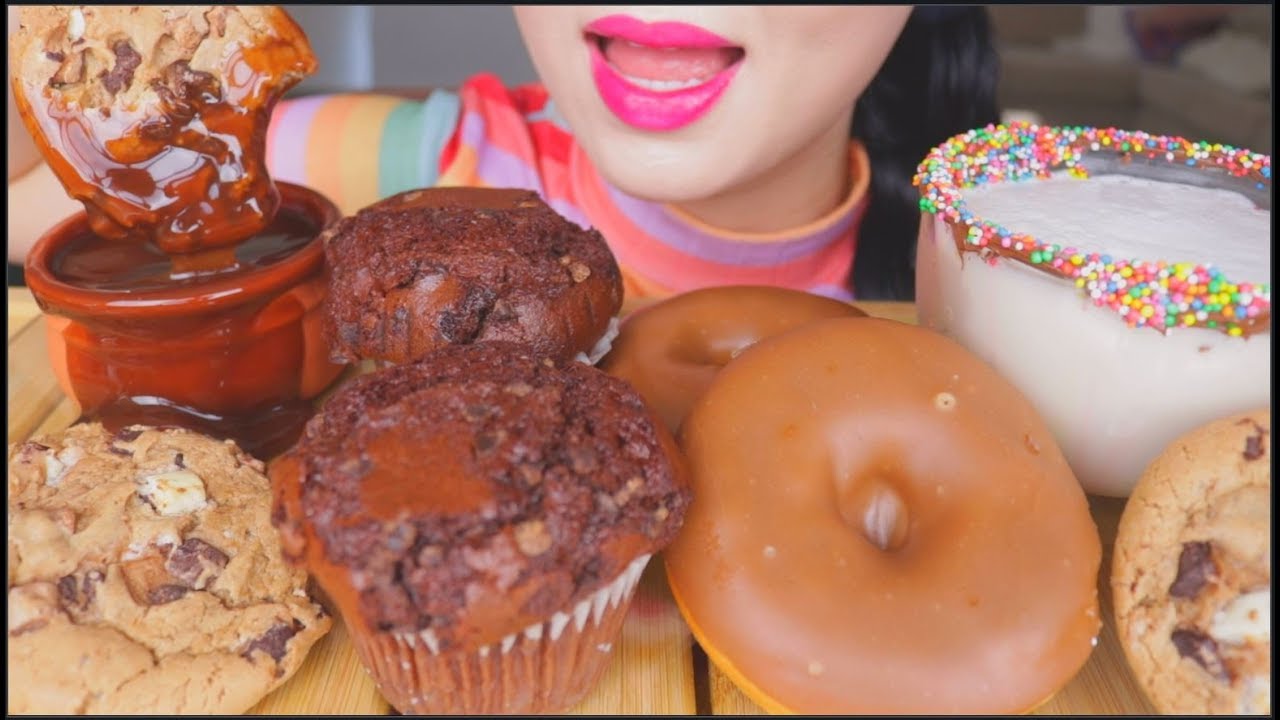 ASMR CHOCOLATE CAKE DESSERTS | COOKIES | CHEWY ICING DONUT | MUFFIN ...