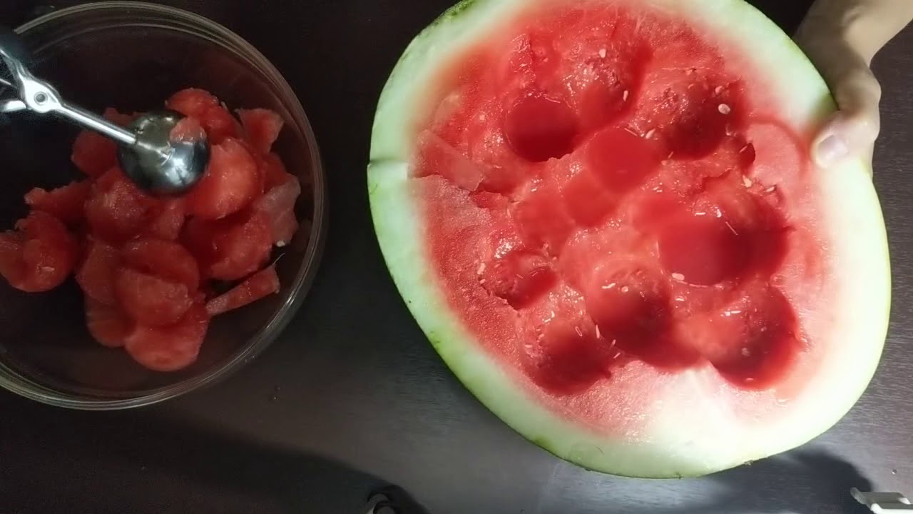 ASMR Watermelon Cutting - YouTube