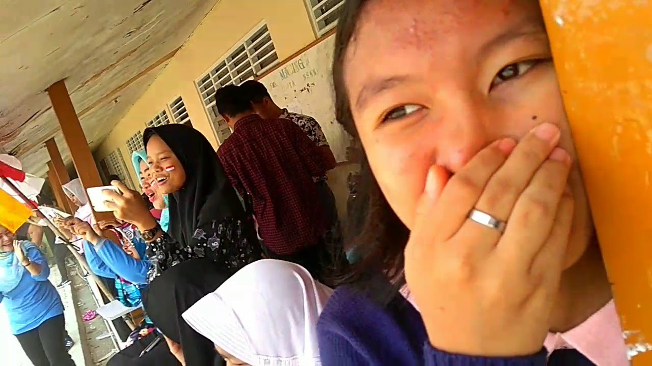 Futsal cowo pake daster (CIS) - YouTube