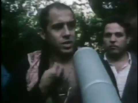 Celentano sul set di Ecco noi per esempio 1977
