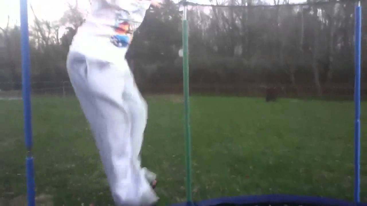 Stunt trick devils - YouTube