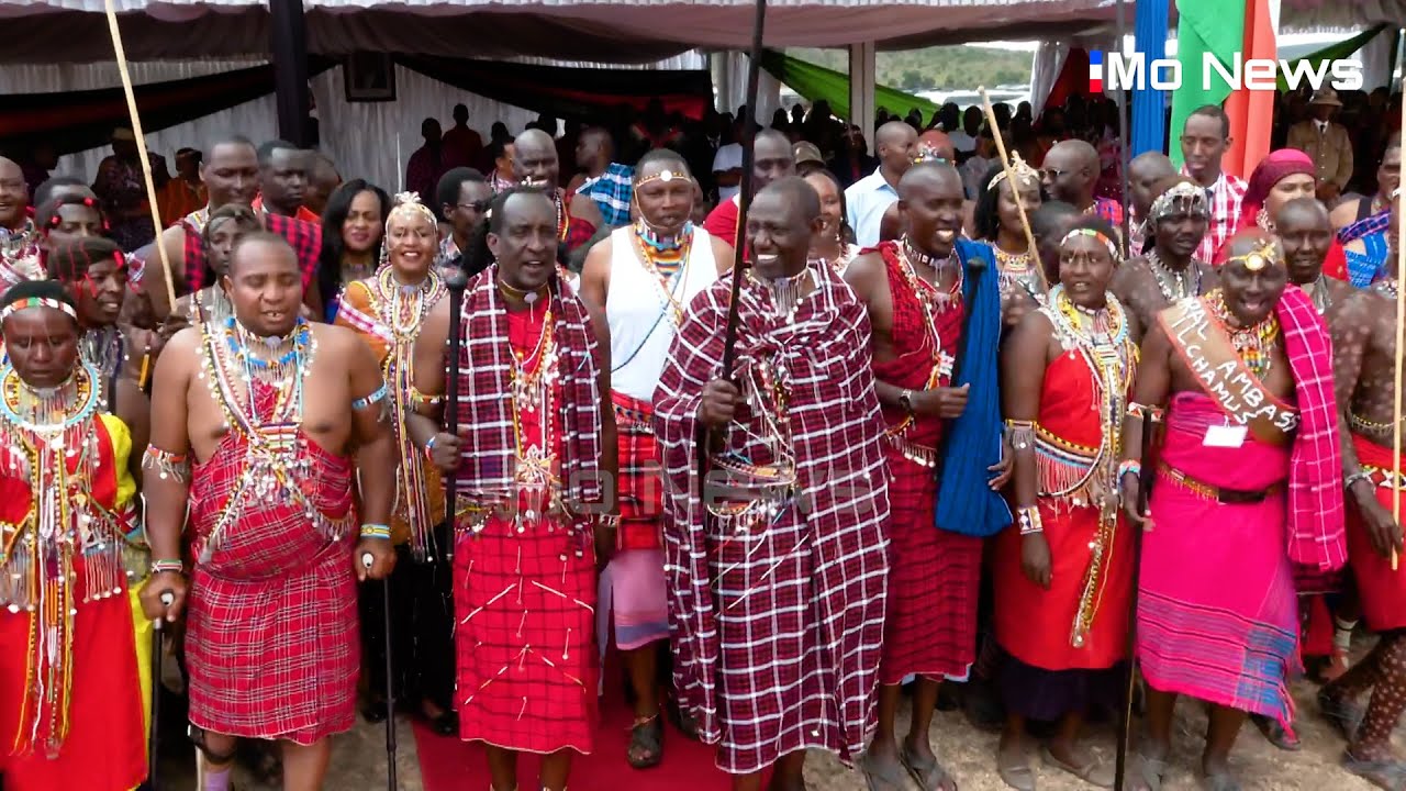 How President Ruto Had fun with Maasai People's Traditional Songs in ...