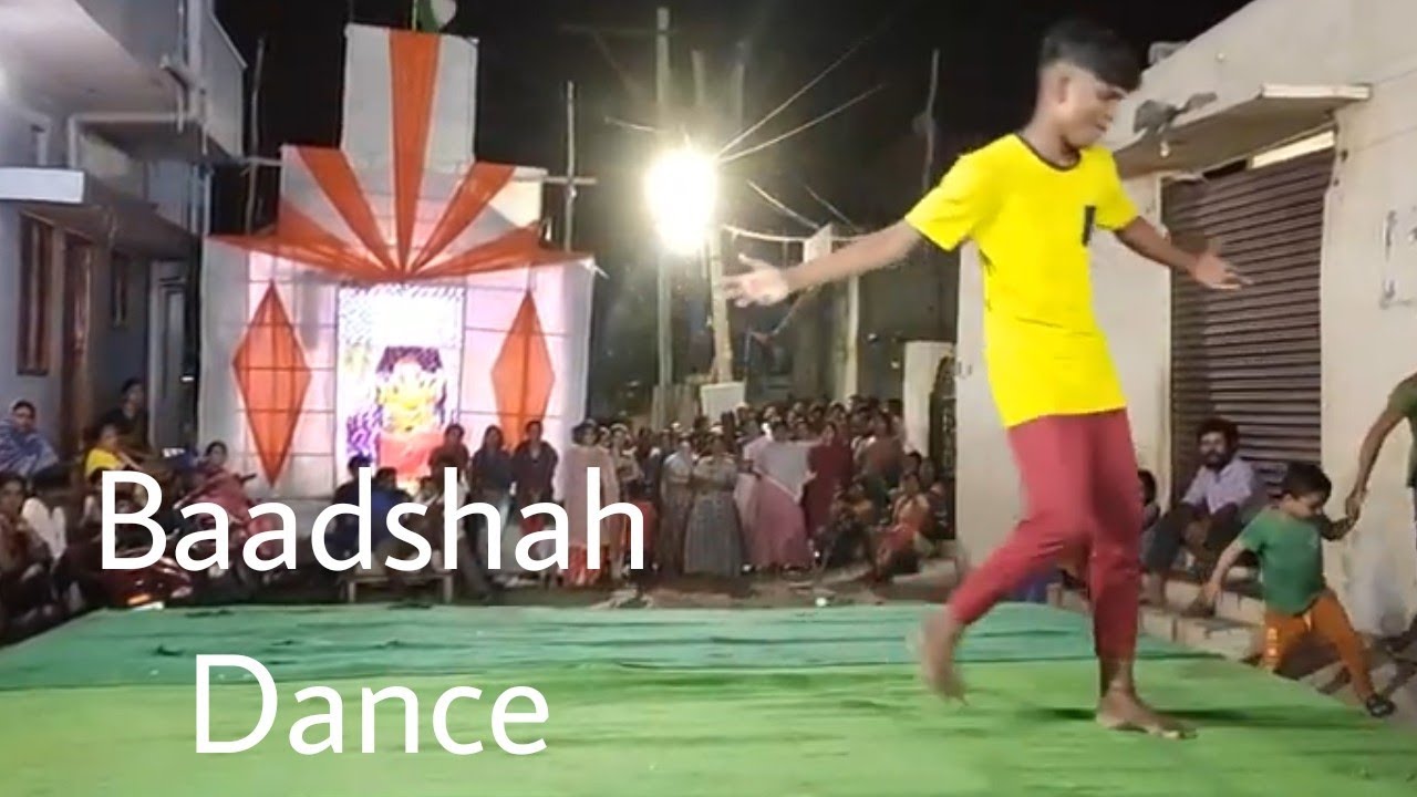 #Baadshah dance performance in ganesh nimarjanam - YouTube