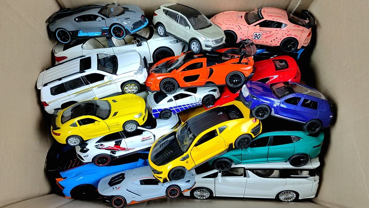 BOX FULL OF Model Cars /Honda Civic, Bugatti Divo, McLaren 650s, Audi ...