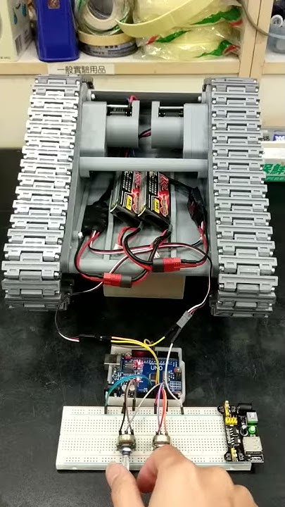 Two brushless motors control by potentiometers with Arduino UNO - YouTube