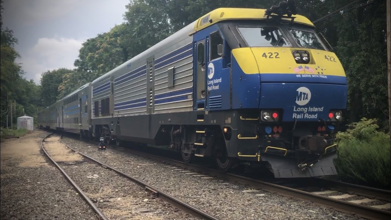 LIRR C3 5004 leads train 6611 out of Port Jefferson with DE30AC 422 trailing. - YouTube