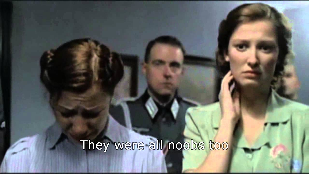 Hitler Plays TF2 - YouTube