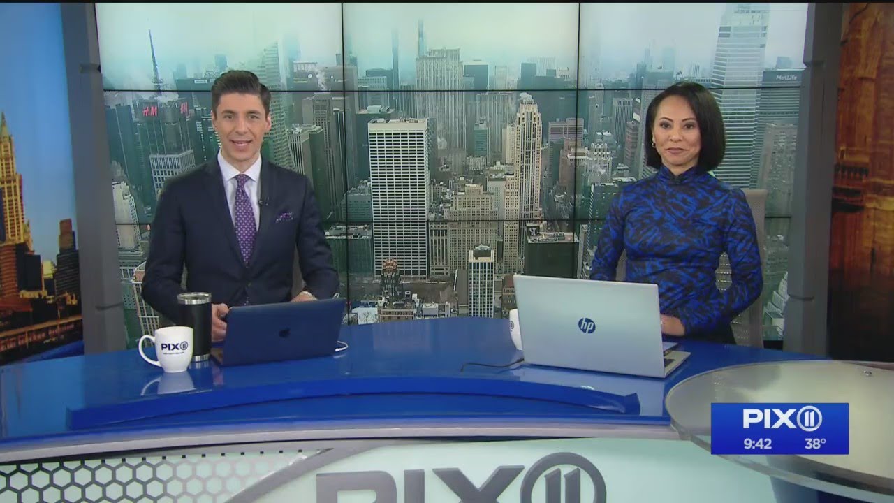 Award-winning producer Damon Elliott takes 'Hits' on the road - YouTube