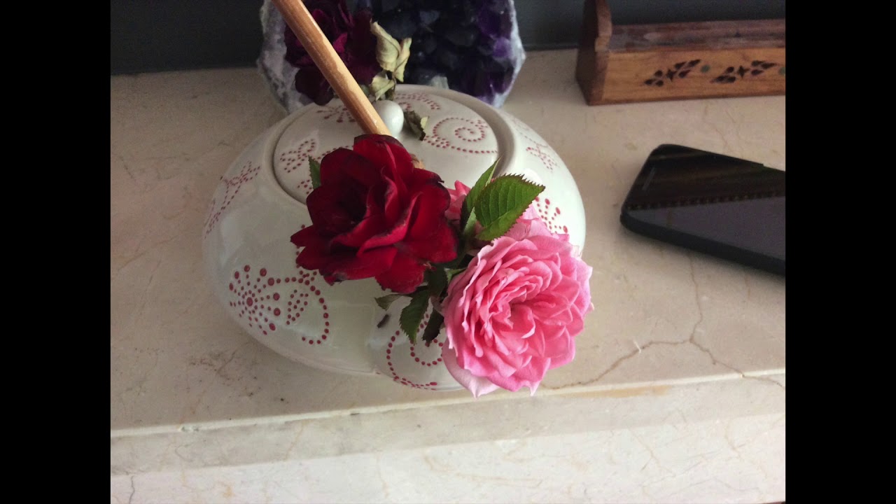 limportant cest la rose - YouTube