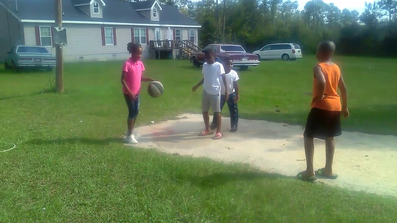 Basketball make it take it - YouTube