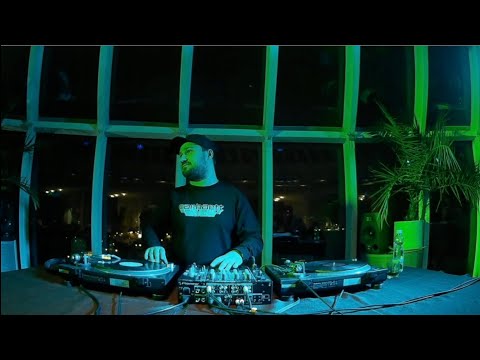 Sayko vinyl set @ IX Patro Cosmopolitan Bobycentrum