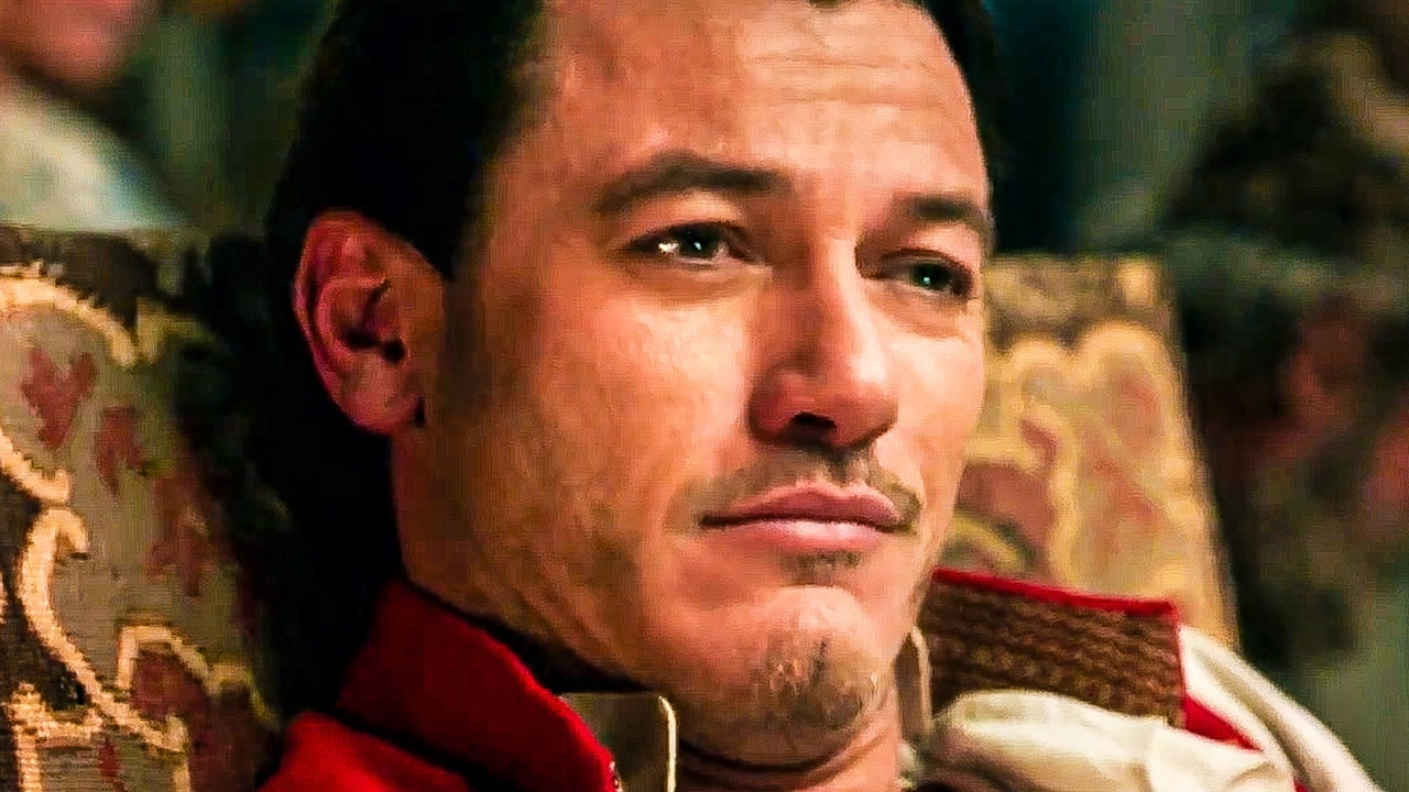 BEAUTY AND THE BEAST 'Gaston' Movie Clip + Trailer (2017) - YouTube