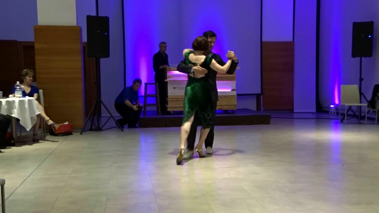 Cristian Petitto e irina Miro. "Bomboncito". Tango - YouTube