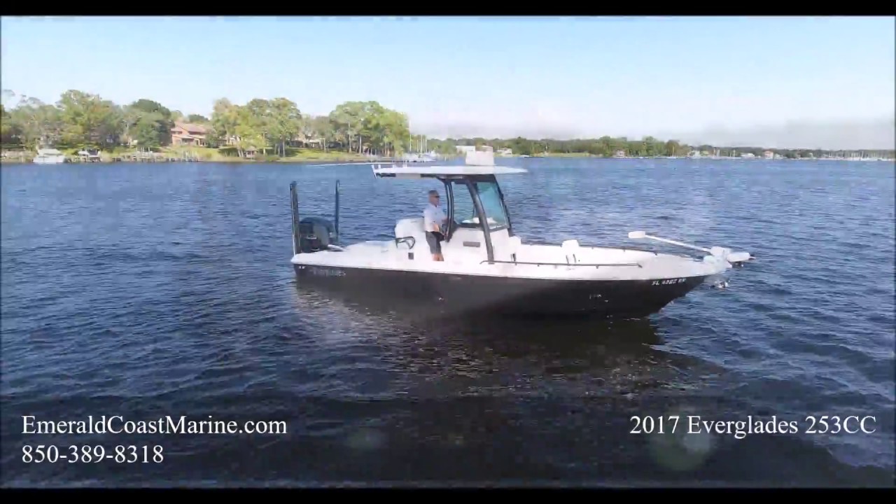 2017 Everglades 253CC - YouTube