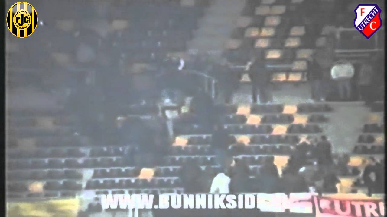 RODA JC Hooligans VS FC Utrecht Bunnikside Hooligans 2011 - YouTube