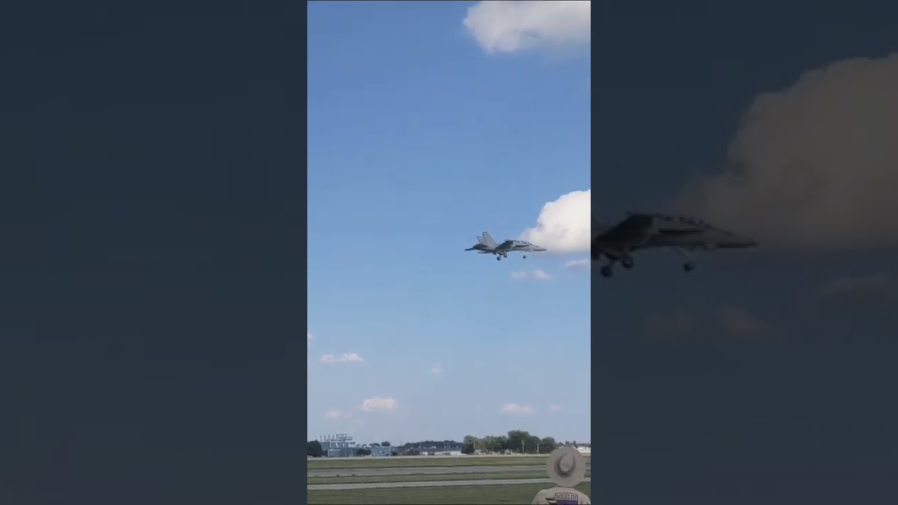 F18 prowler "pretend" carrier landing at eaa Wednesday - YouTube