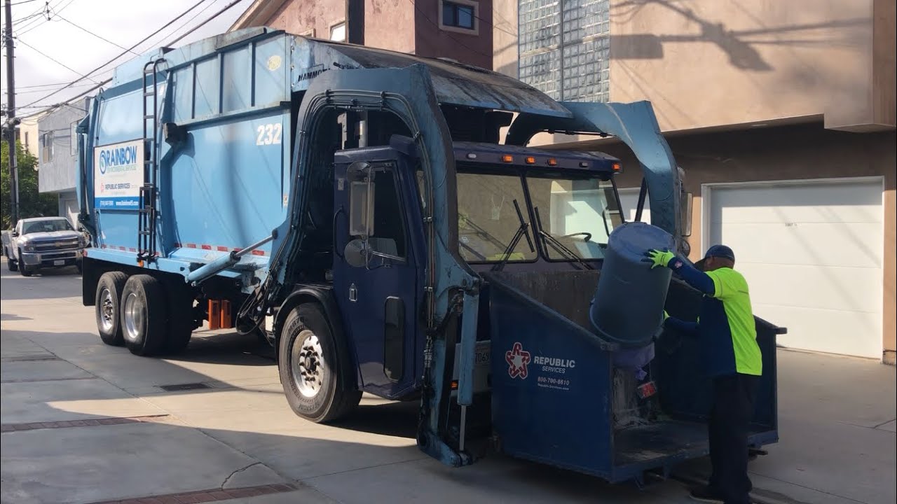 Rainbow Disposal CCC LET 2 New Way Mammoth Garbage Truck on manual ...