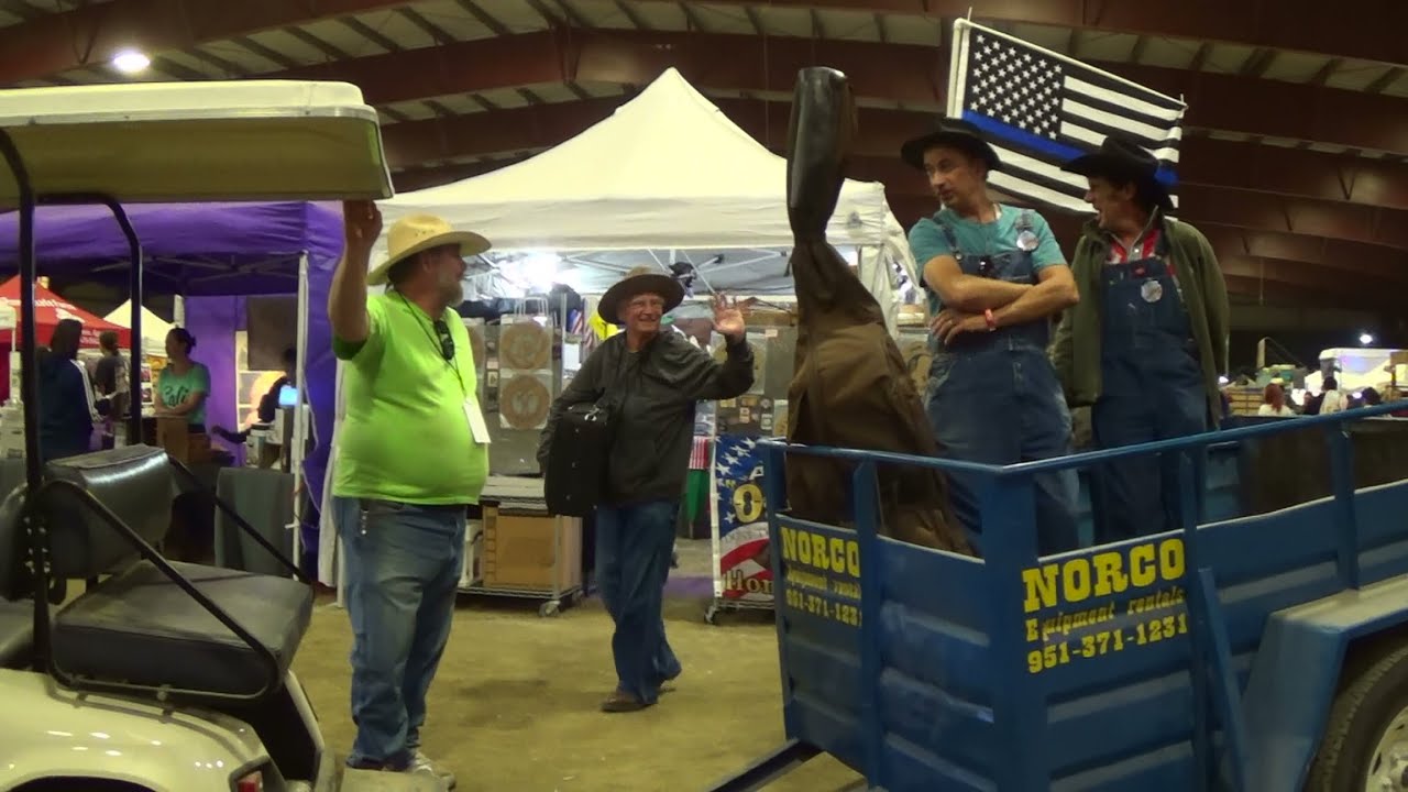 Norco Fair 9/4/16 9:30pm Kirk & Anders ride in trailer after shows ...