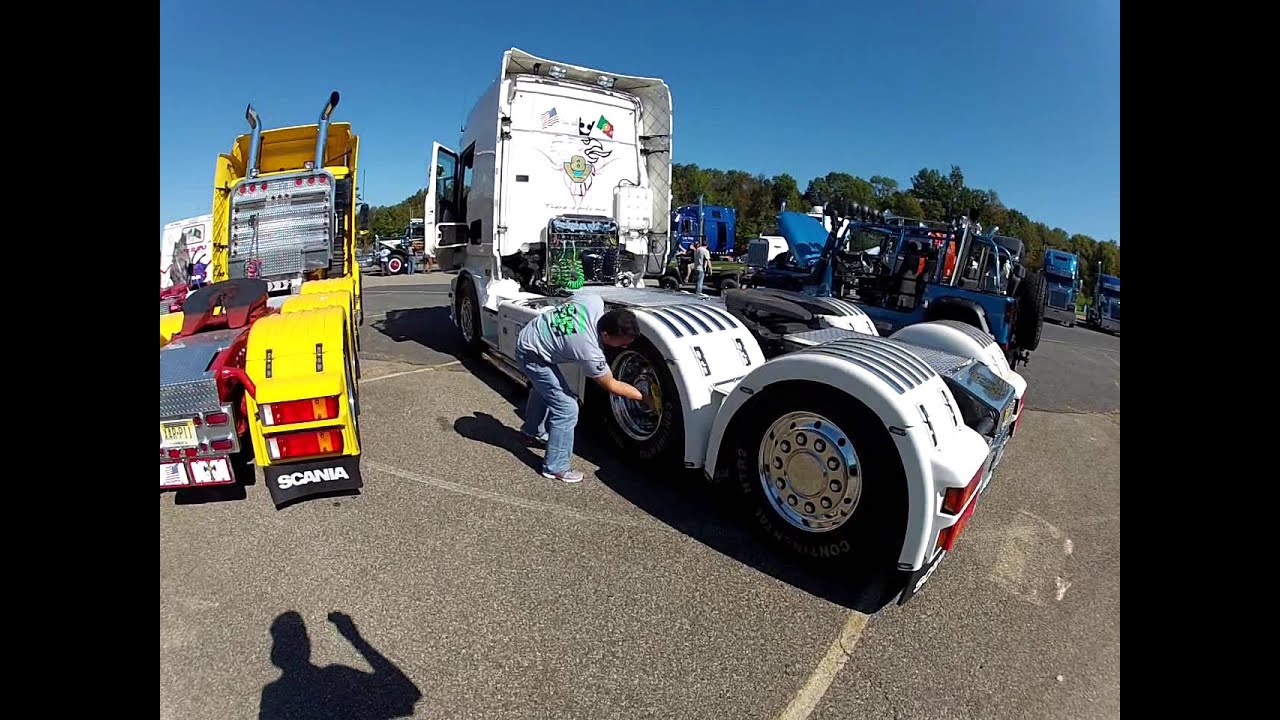 Abreu Truck Service Trucks at Island Raceway Super Show Rigs 9/27/14 ...
