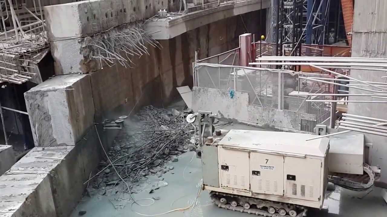 Diamond wire sawing equipment for cutting reinforced concrete - YouTube