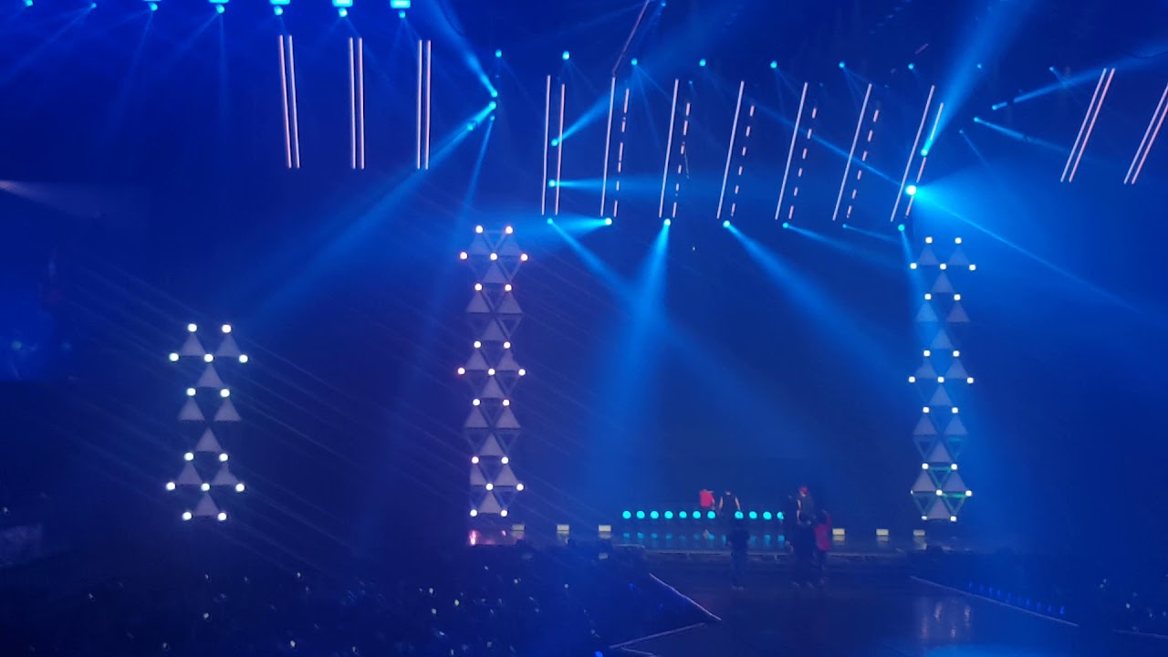 180707 EXO Planet #4 – "The EℓyXiOn" - Power (ending) - YouTube