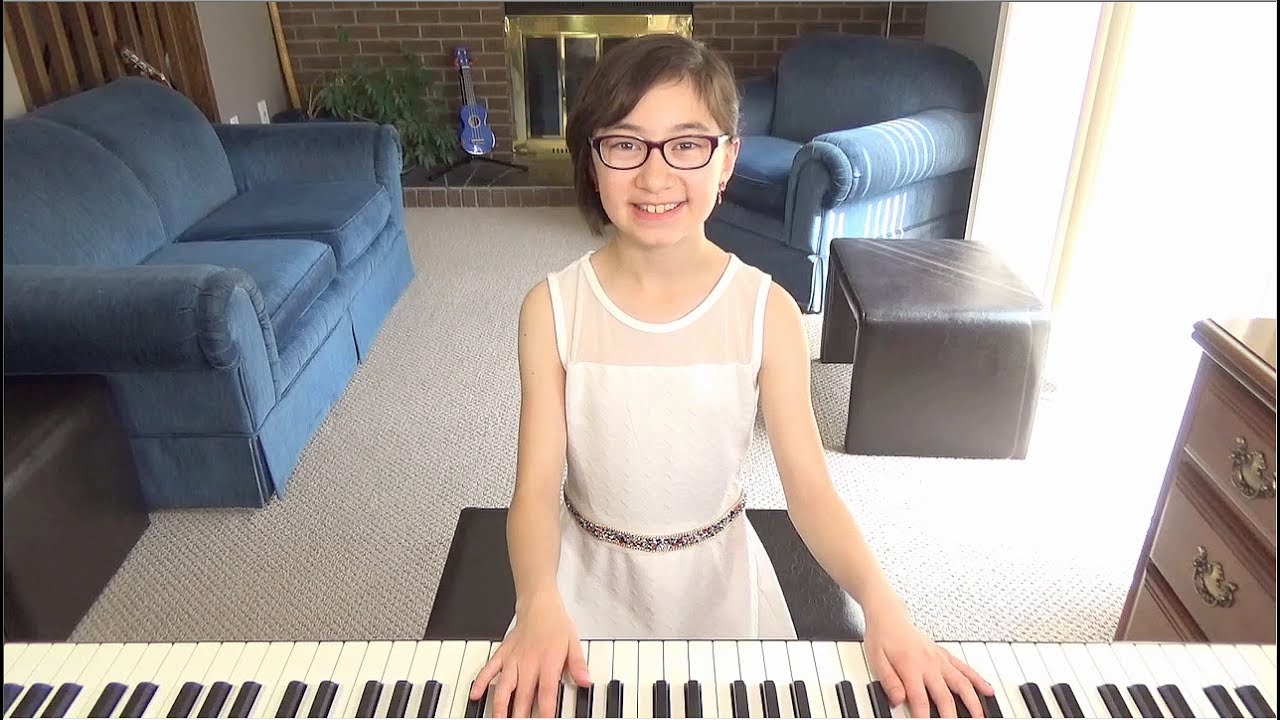Zoe sings and plays Beauty and the Beast - YouTube