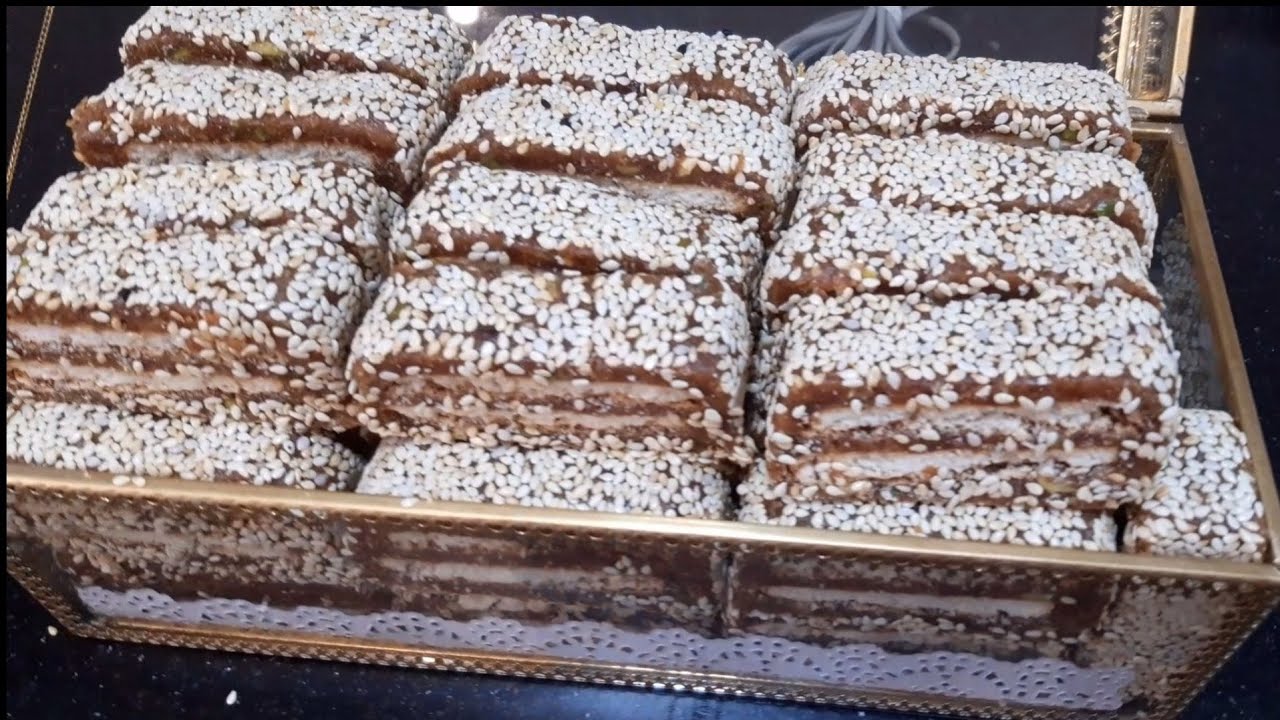 TAMAR/DATES AND TEA BISCUIT RECIPE ARABIC SWEETS RECIPE LEEN MALTES ...