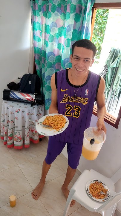 Ami me gusta la comida 😋 - YouTube